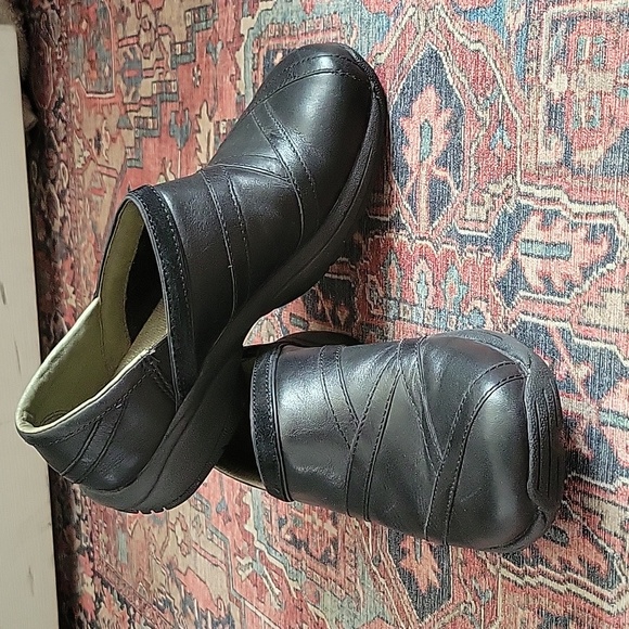 Merrell | Shoes | Merrell Leather Slip On Clogs | Poshmark